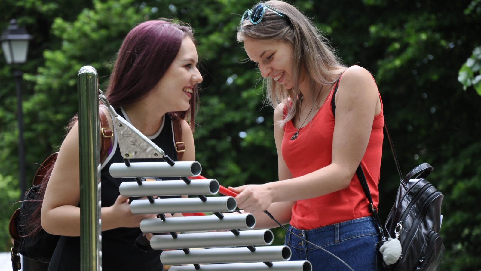 Percussion Play Outdoor Chimes & Bells Dallas, TX - Outdoor Music Gardens